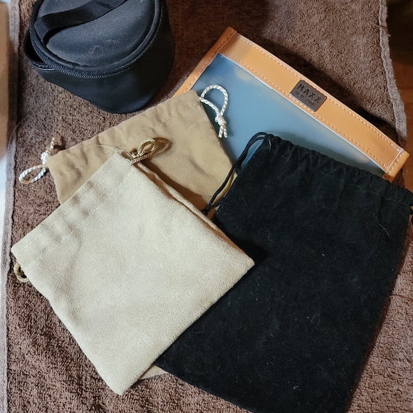 variety | Bags | 4pc Storage Bags And Case Must See | Poshmark